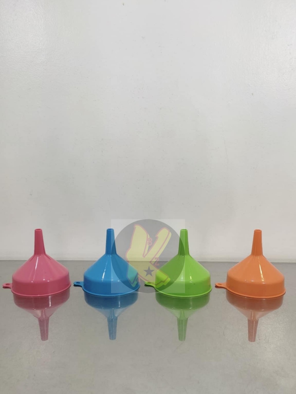 (4 SIZES) HI-TOP PLASTIC IMBUDO / FUNNEL (RANDOM COLOR) | Shopee ...
