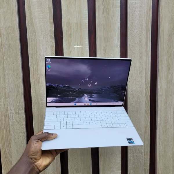 Mint Dell XPS 13 Plus Specifications include: - 512GB SSD - 16GB RAM ...