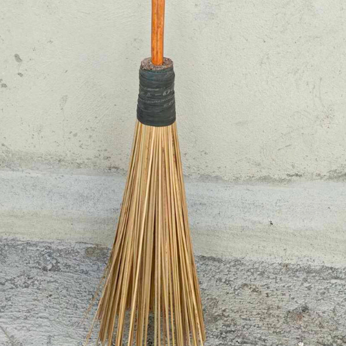Tingting walis Buli Wood long handle total length 135cm | Shopee ...