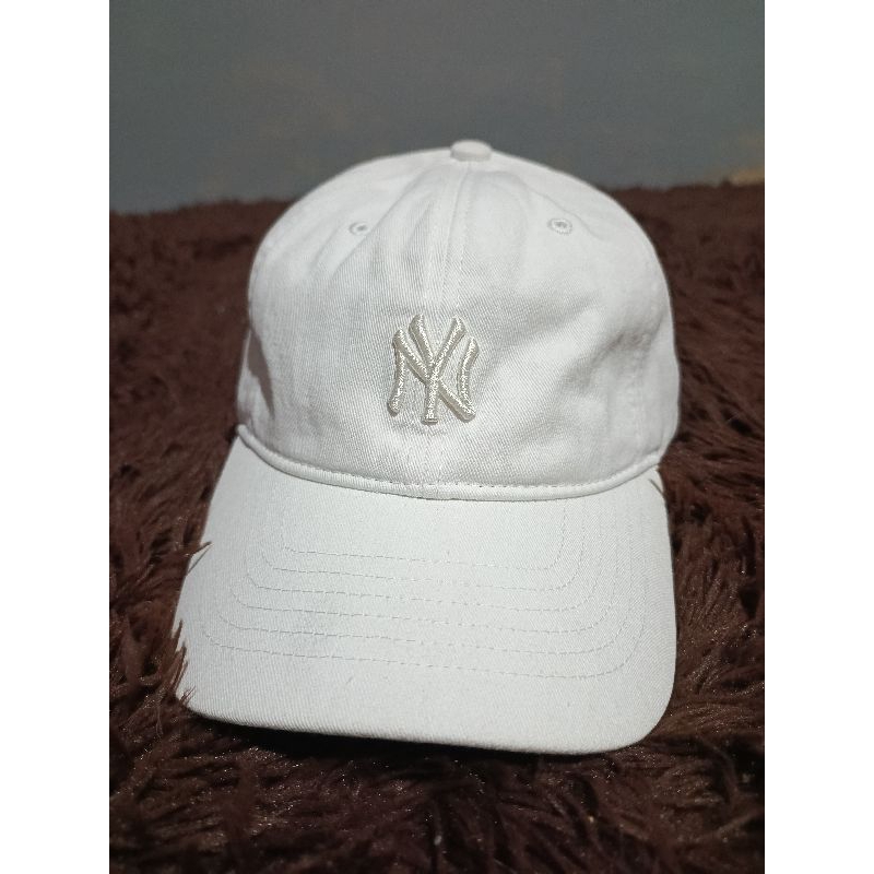 New York Yankees white cap | Shopee Philippines