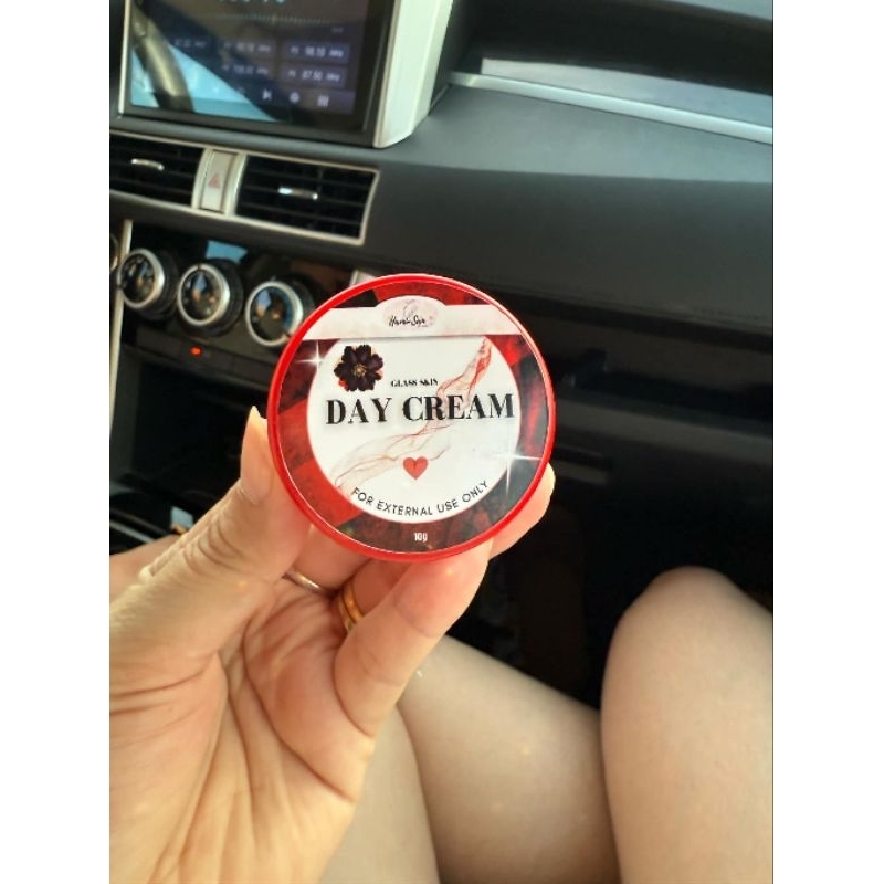 HAMISAN GLASS SKIN DAY CREAM | Shopee Philippines