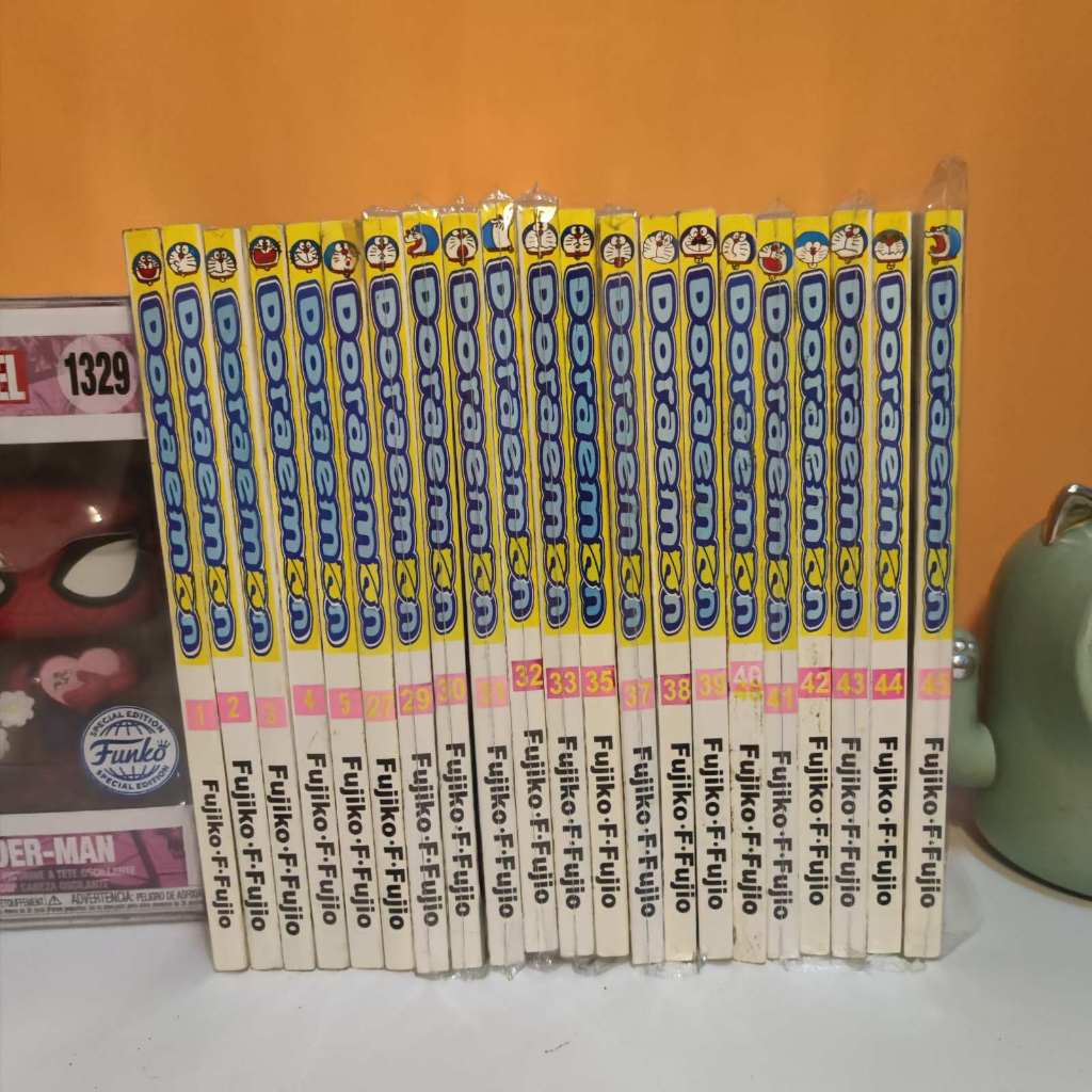 Book Set of 21 - Doraemon Comics (Tagalog Version) (Secondhand Preloved ...