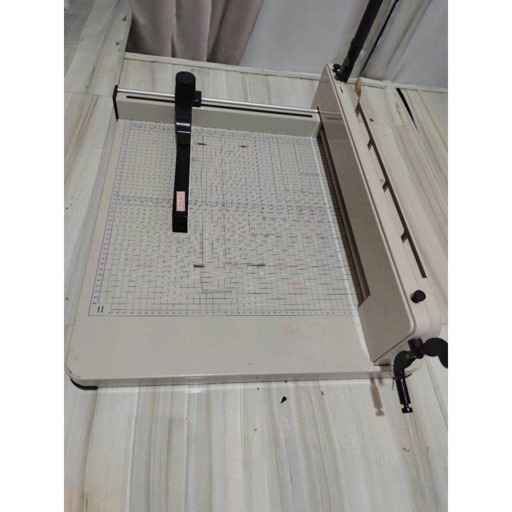 A3 SIZE REAM CUTTER USED | Shopee Philippines
