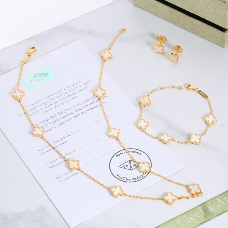 Shop vca jewelry for Sale on Shopee Philippines