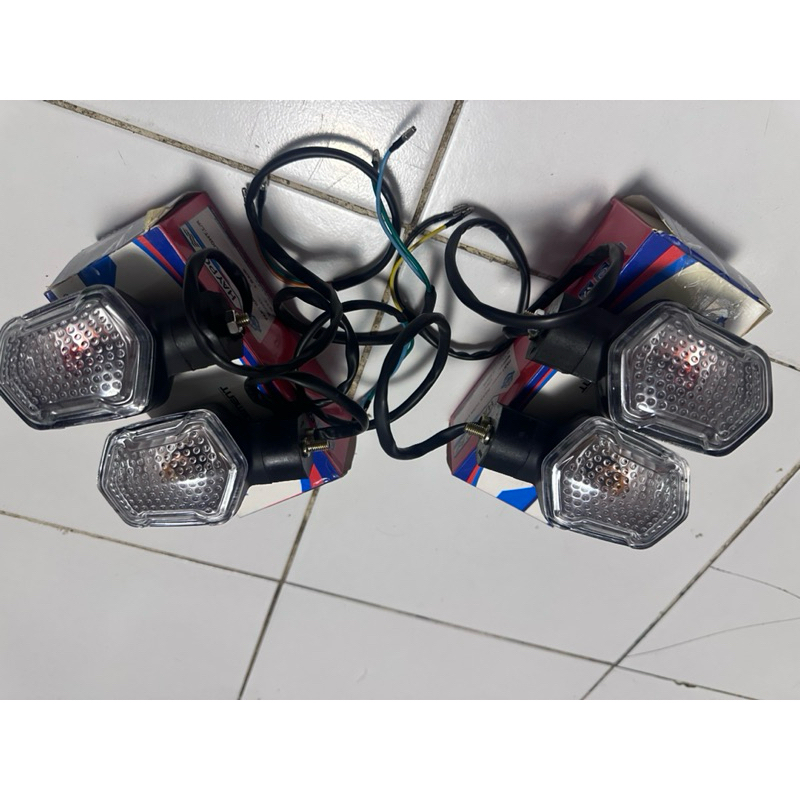WINKER LIGHT SIGNAL LIGHT FOR HONDA ZOOMER X GEN1/GEN2 | Shopee Philippines