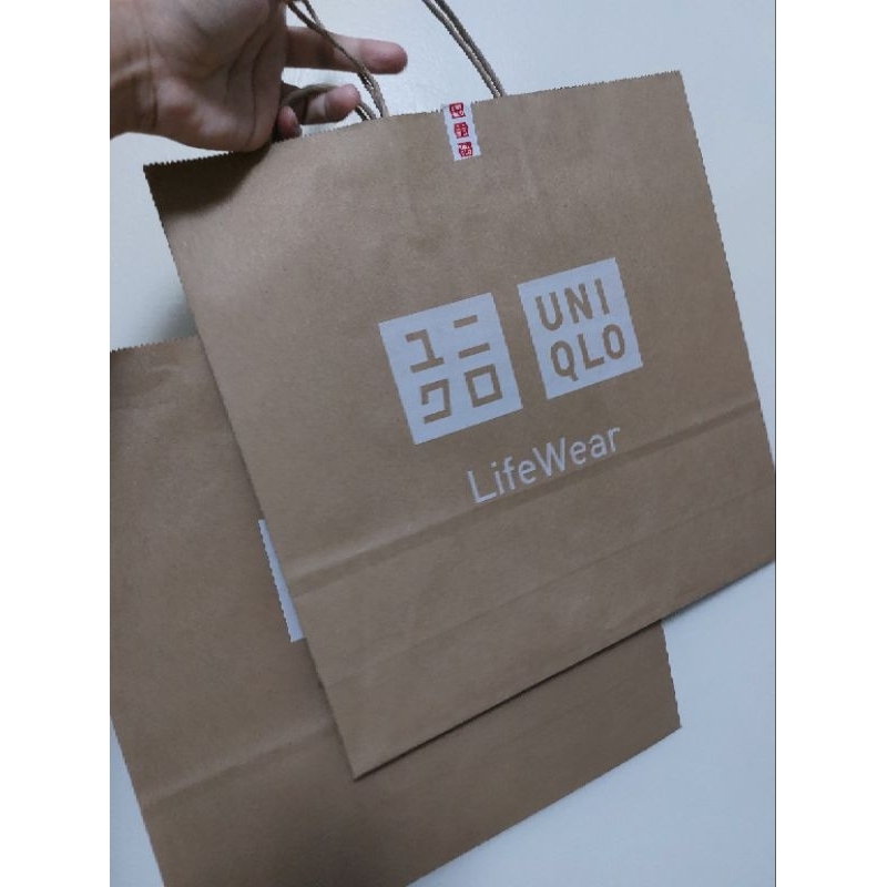 Uniqlo Paper Bag (sold per 2pc) | Shopee Philippines