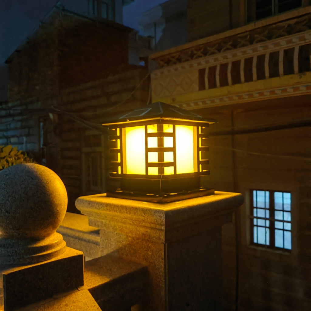 Outdoor Solar Light Pyramid Pillar Light Decorative Light Warm Light ...