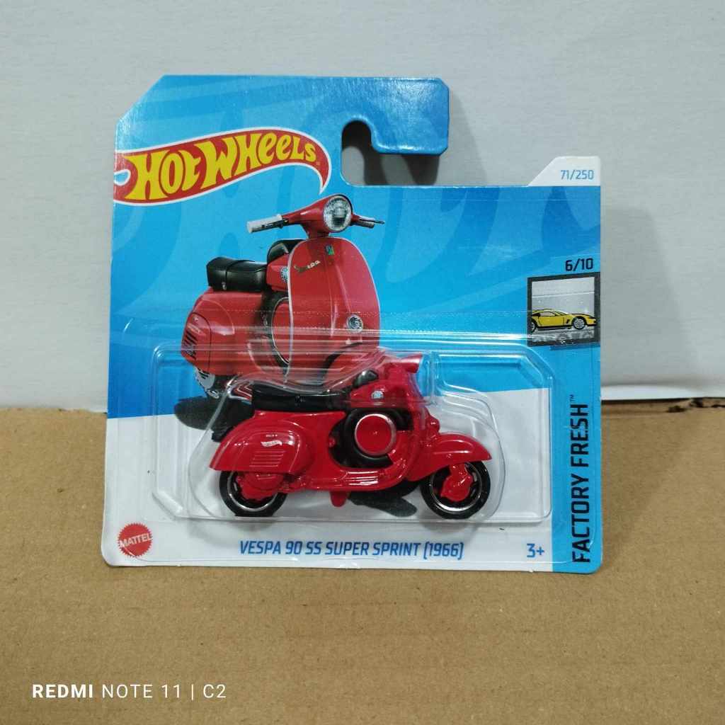 Hot Wheels Vespa 90 SS Super Sprint (1966) (Red) Factory Fresh Series ...