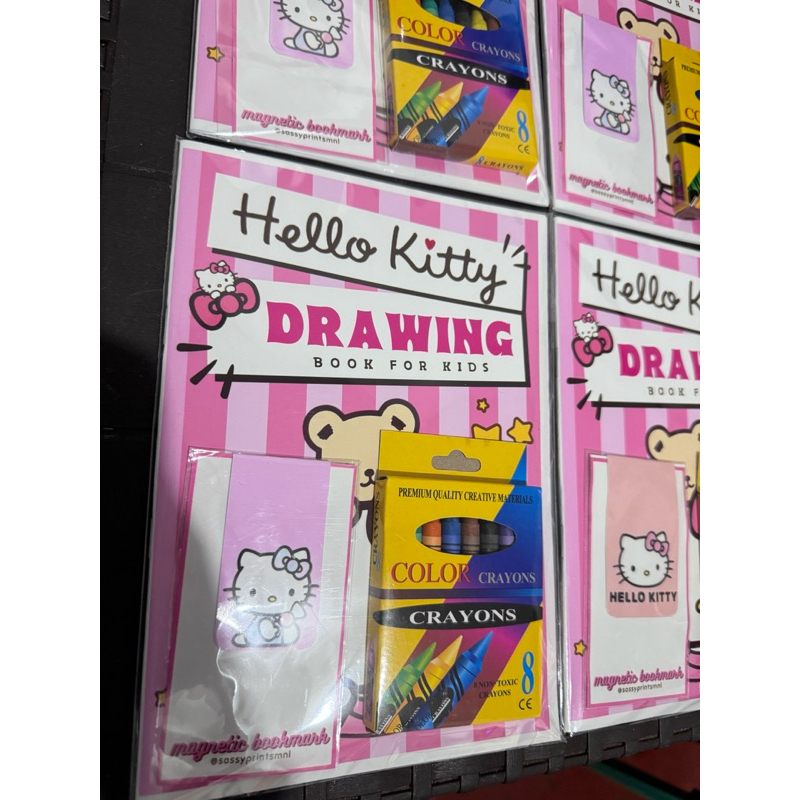 HELLO KITTY DRAWING BOOK /Coloring book set with crayons and magnetic ...