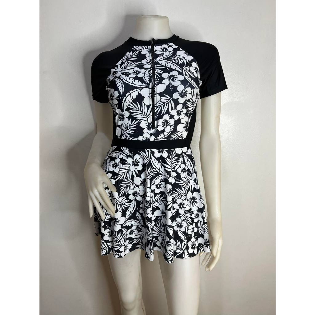 High Quality Fashionable Overall Floral Rash Guard set For Women ...