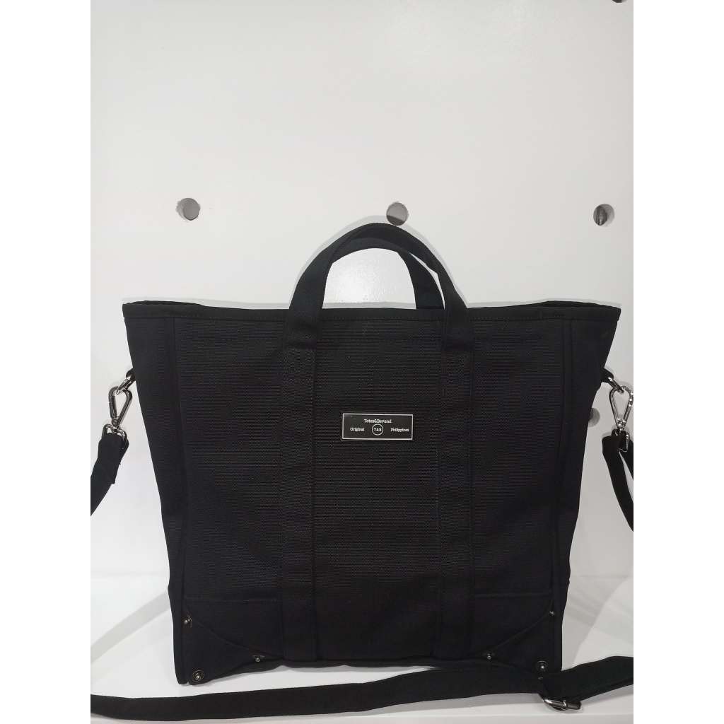 Totes & Beyond Box Tote Medium in Black (Unisex) | Shopee Philippines