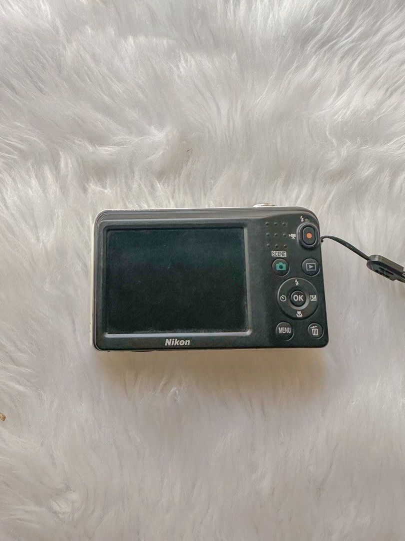 NIKON COOLPIX L27 DIGICAM DIGITAL CAMERA DIGICAM CAMERA WITH FREEBIES ...