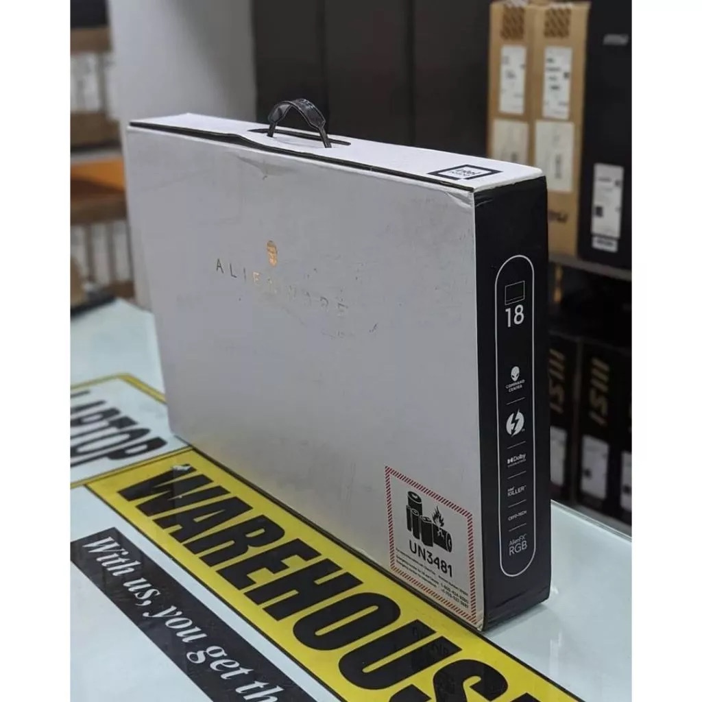 Dell Alienware m18 Core 19 13900HX 18 RTX 4090 64GB 4TB Win11Pro Gaming ...