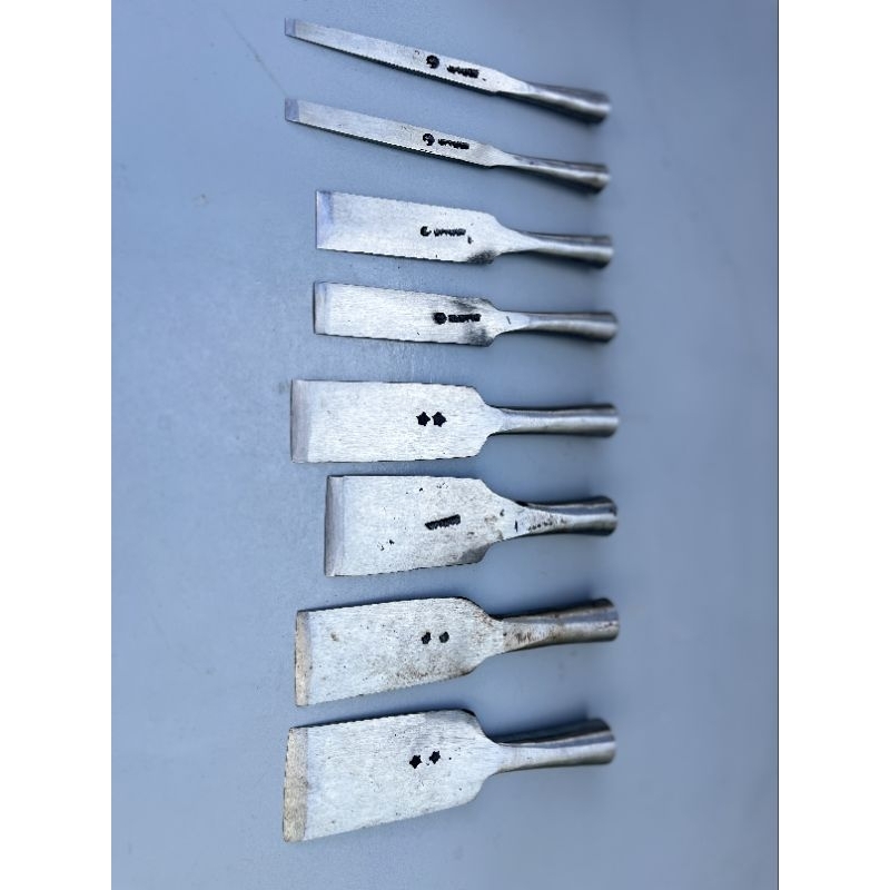 Paet for wood made of molye from Albay (wood chisel/per pc blade only ...