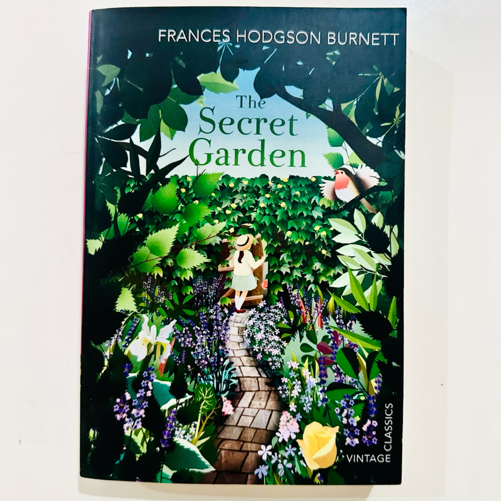 Frances Hodgson Burnett – The Secret Garden [Original Paperback Book ...
