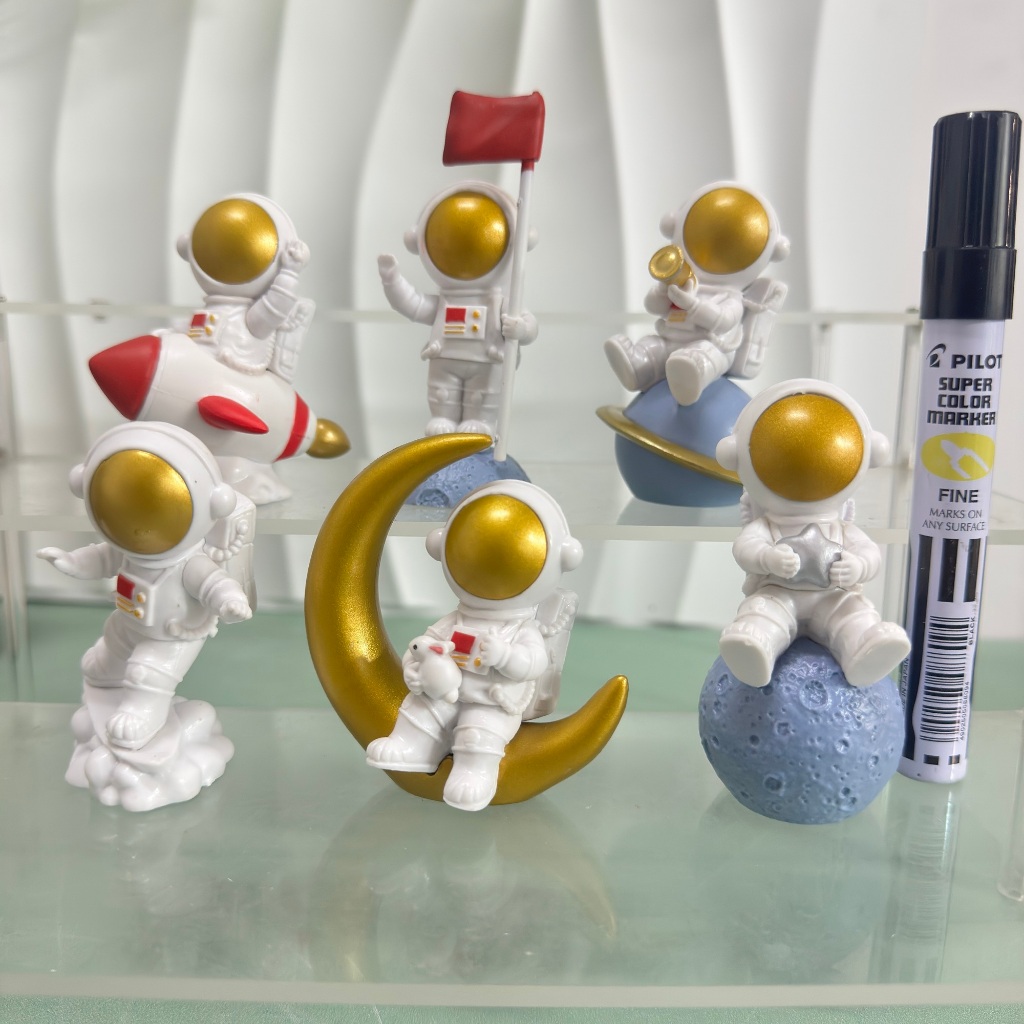 SALE!!! Astronaut Spaceman Set of 6 Collectible Figures | Shopee ...
