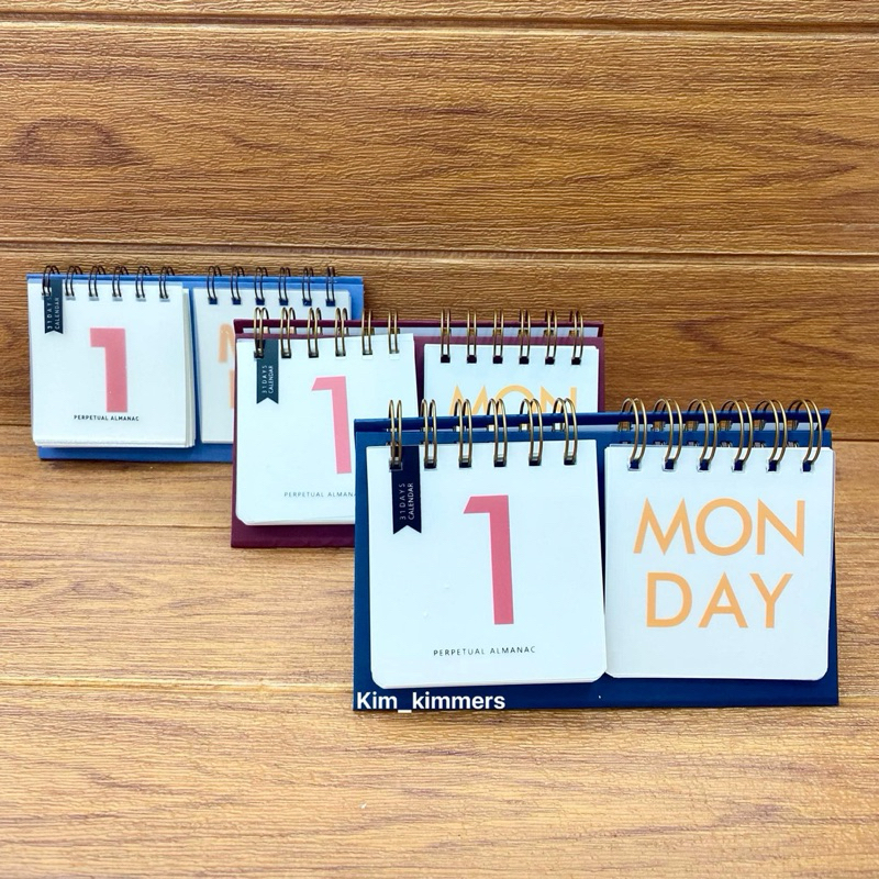 Desk Calendar Day Day and Week only Perpetual Almanac Table calendar ...