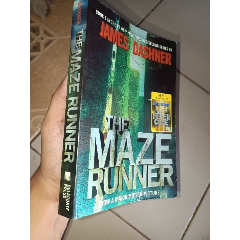 The maze runner by James Dashner | Shopee Philippines