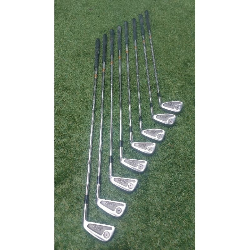 Wilson 1200 LT Golf Iron Set (8 Clubs) | Shopee Philippines