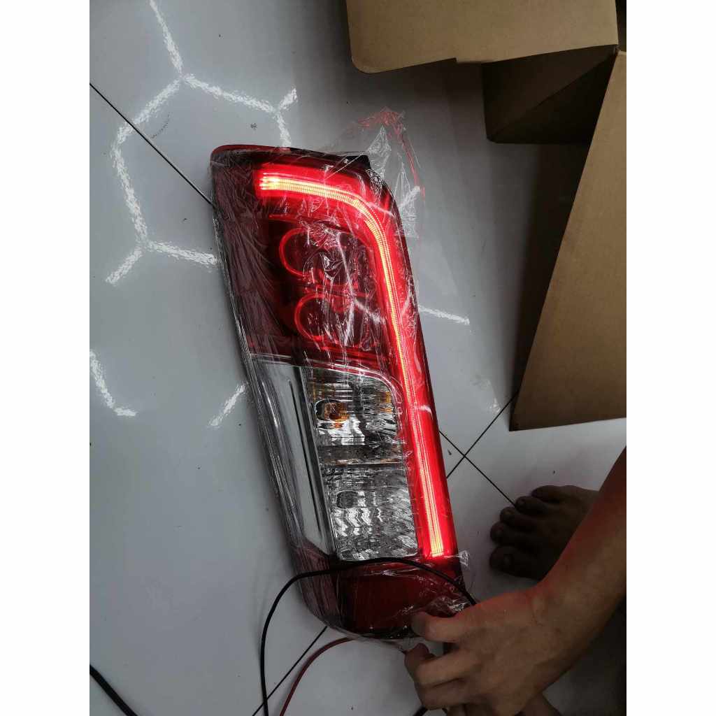 Nissan Urvan NV350 LED Type Tail light Tail lamp Assembly | Shopee Philippines
