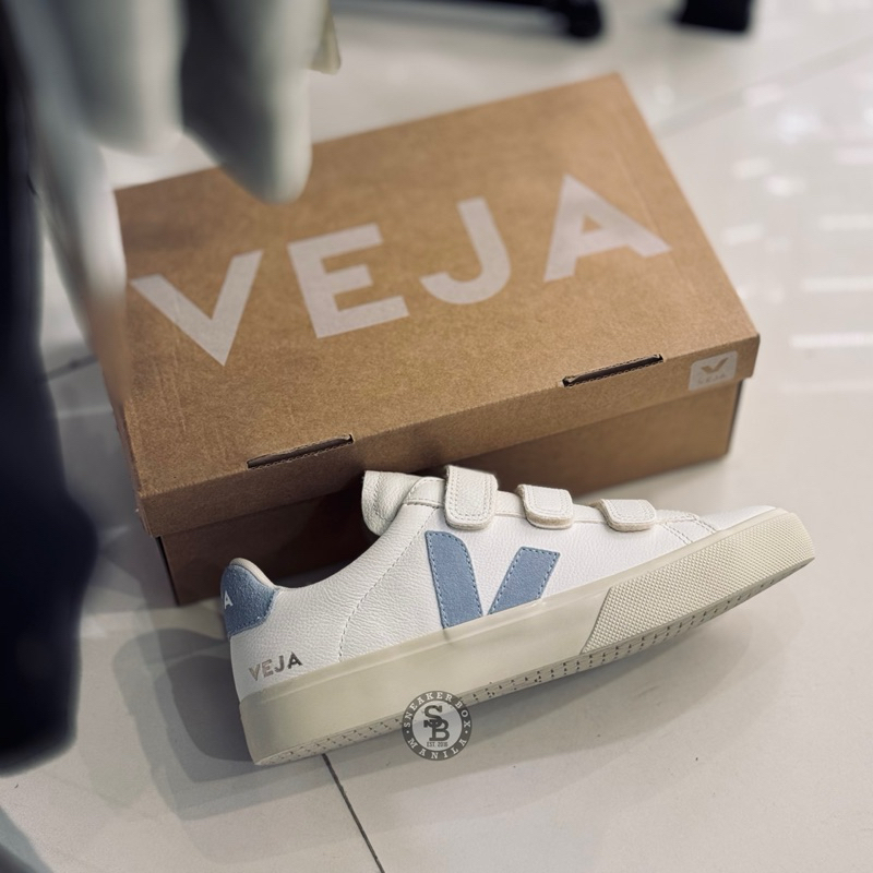 SNEAKER BOX MANILA WMNS VEJA RECIFE CHROMEFREE BLUE SIZE 41W (10US ...