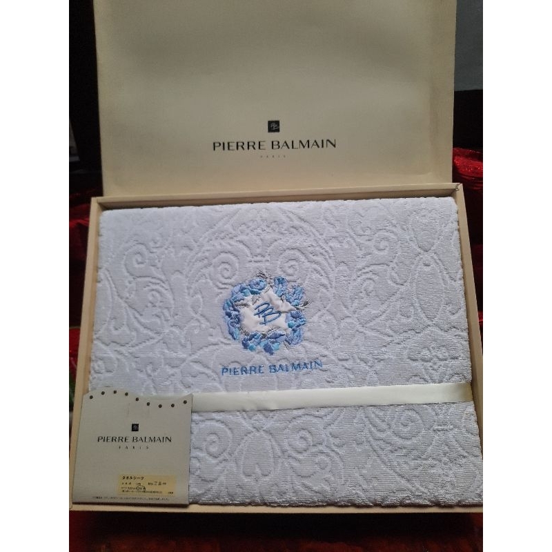 Blanket white Pierre Balmain embosed design 150x250cm embosed design ...