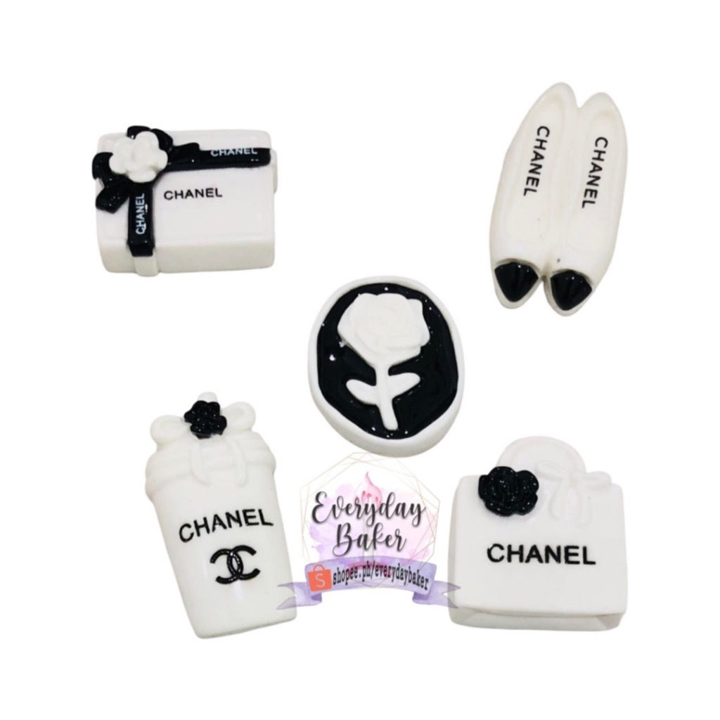EVERYDAY BAKER - Chanel Mini Topper (NON-EDIBLE/NOT FOR CONSUMPTION ...
