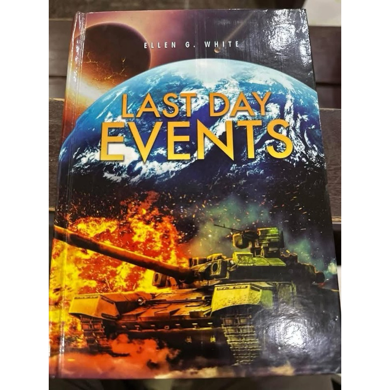 LAST DAY EVENTS book with freebies | Shopee Philippines