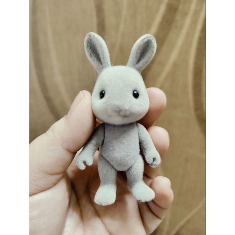 Sylvanian Families Babblebrook Grey Rabbit | Shopee Philippines