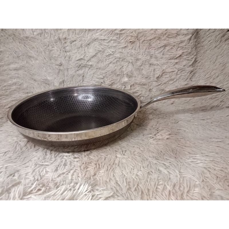 Cookcell Premium Quality Honey comb Wok Pan 30cm,induction ready ...