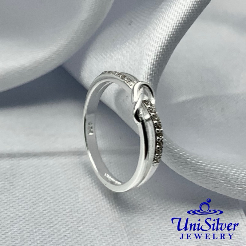 Unisilver 925 Sterling Silver Promise Ring For Women (RS790-1001 ...