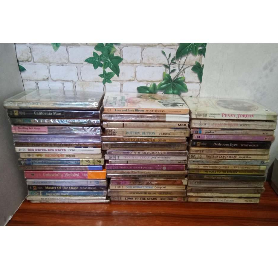BS25 PAPERBACK NOVELS >>> Romance Love Story Adventure Novels | Shopee Philippines