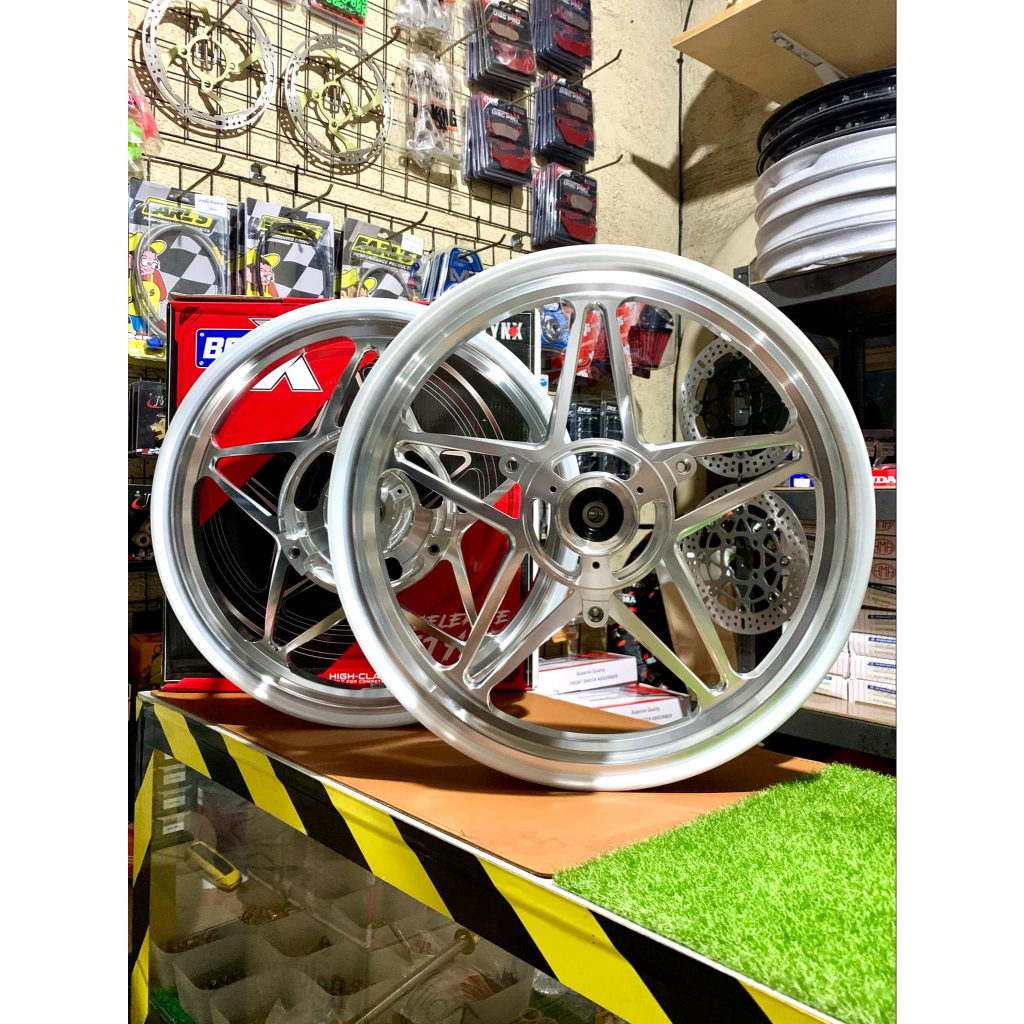BOM X CNC MAGS LYNX SILVER 14S FOR NMAX V2 | Shopee Philippines