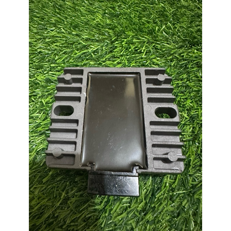 YAMAHA R3 VOLTAGE RECTIFIER REGULATOR GENUINE | Shopee Philippines