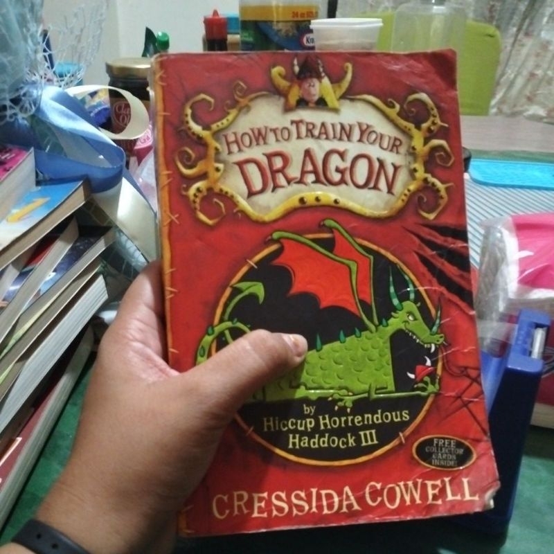 How to Train Your Dragon by Cressida Cowell | Shopee Philippines