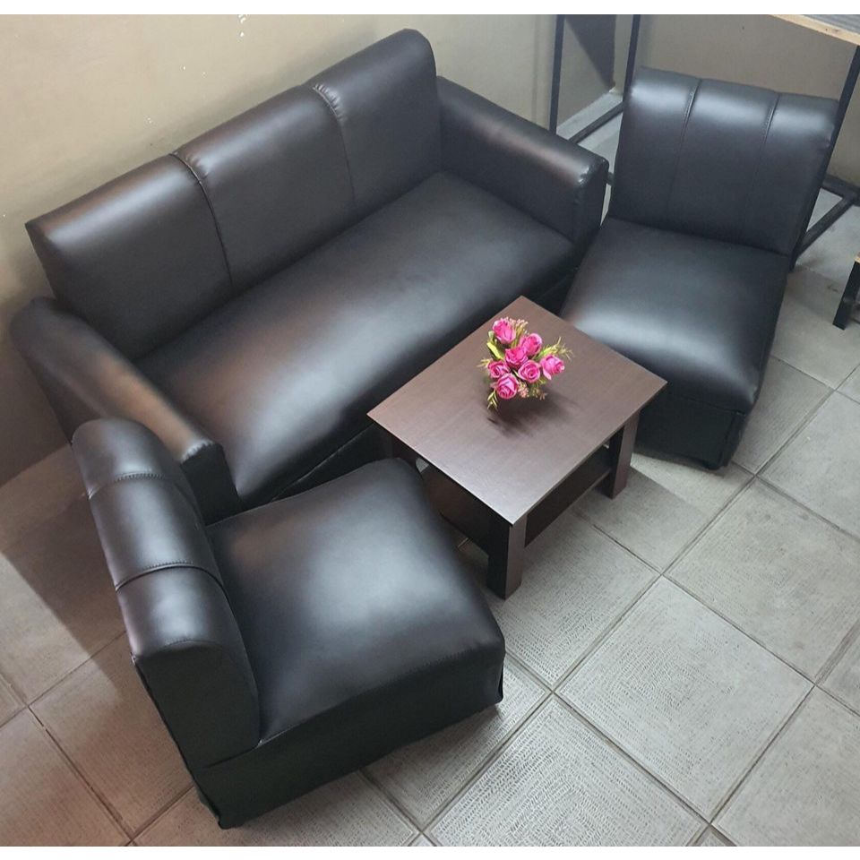 SALA SET BLACK LEATHER WITH TABLE(FREE DELIVERY MANILA) | Shopee ...