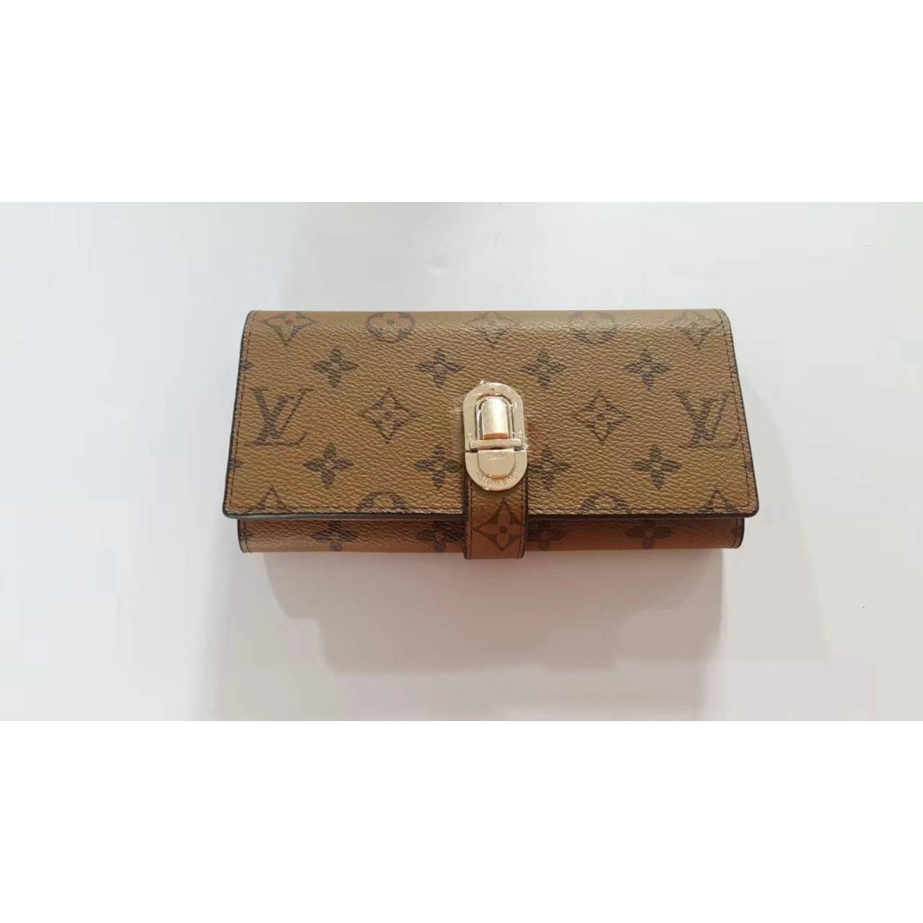 Long Wallet Bifold with Lock High Quality Complete Inclusion with Box ...