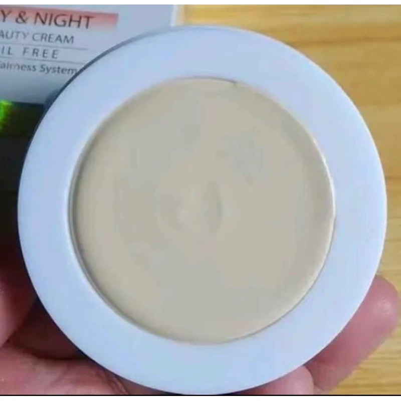 Day and Nyt Crm pekas melasma tighawat acne treatment original | Shopee ...