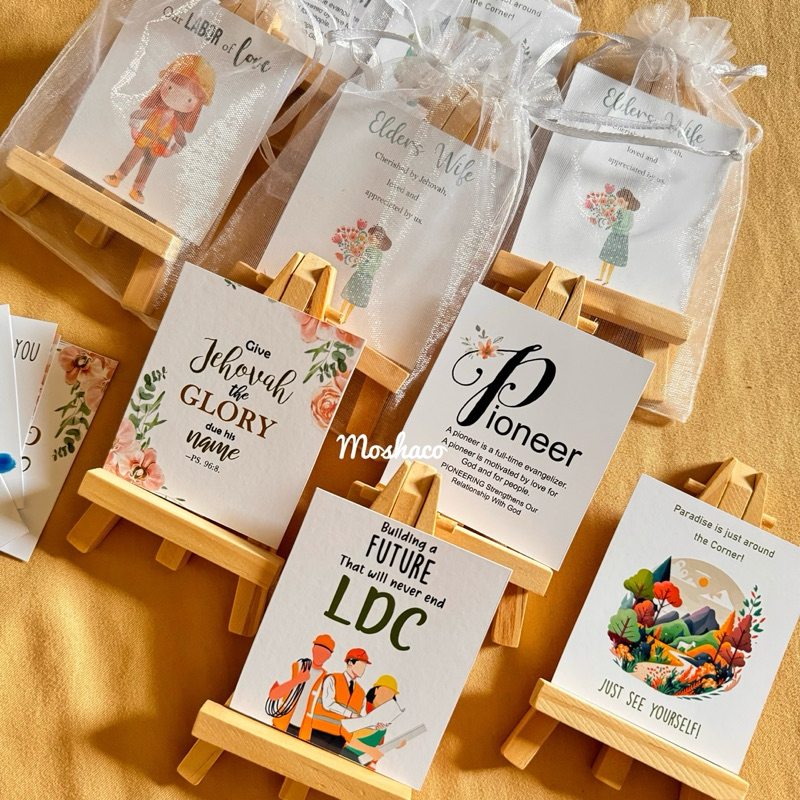 Mini Wooden photo stand Giveaways | Shopee Philippines