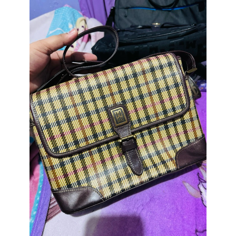 DAKS PRELOVED CROSSBODY BAG | Shopee Philippines
