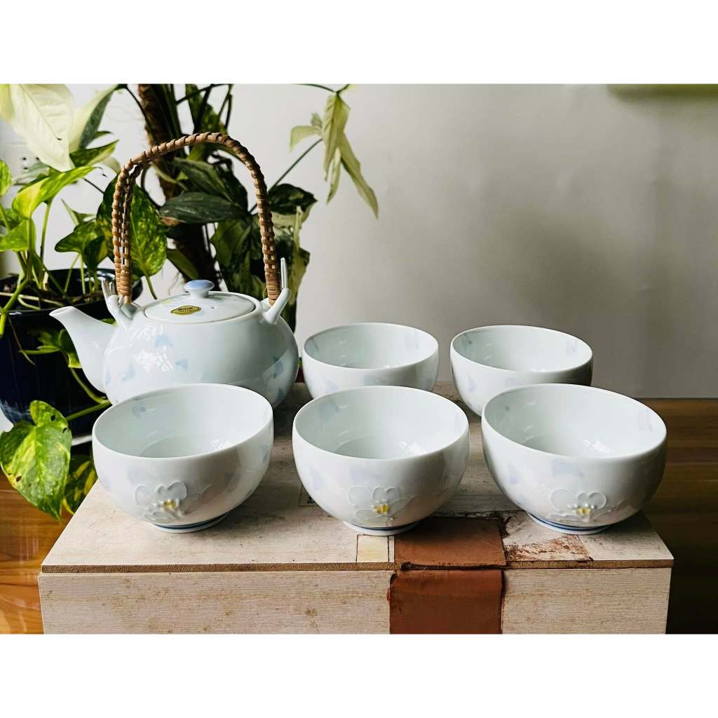 NEW!!! Elegant Branded ARITA Tea Set Teapot & Teacup White Porcelain ...