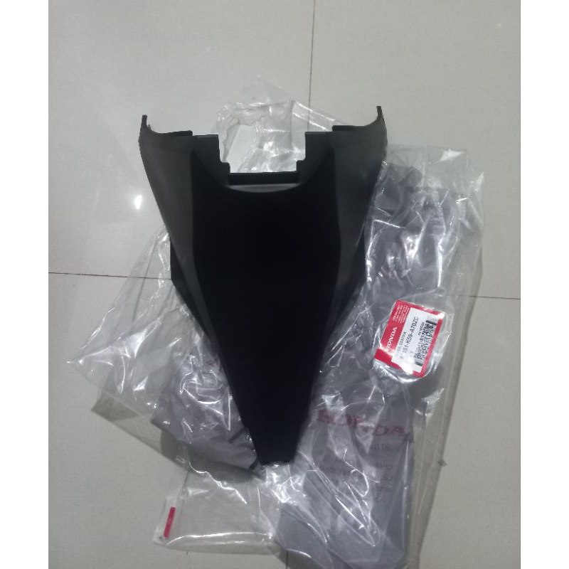 HONDA CLICK V2 COVER CENTER/ENGINE COVER(ORIGINAL GENUINE) | Shopee ...