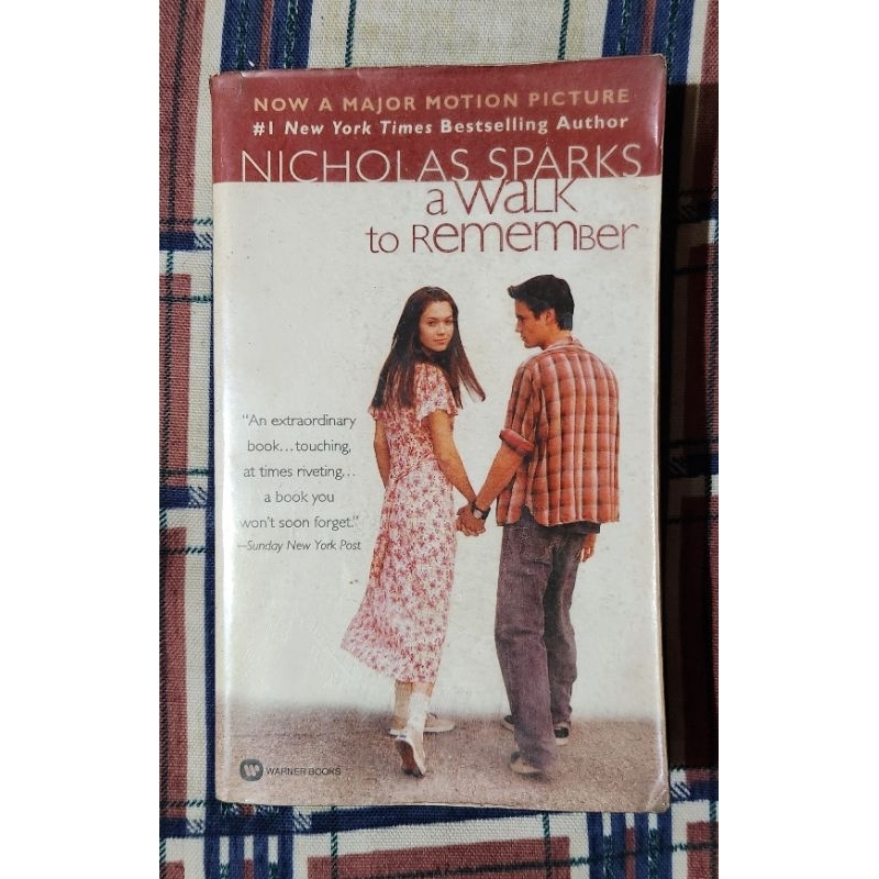 A Walk To Remember - Nicholas Sparks (Preloved - MMPB) | Shopee Philippines