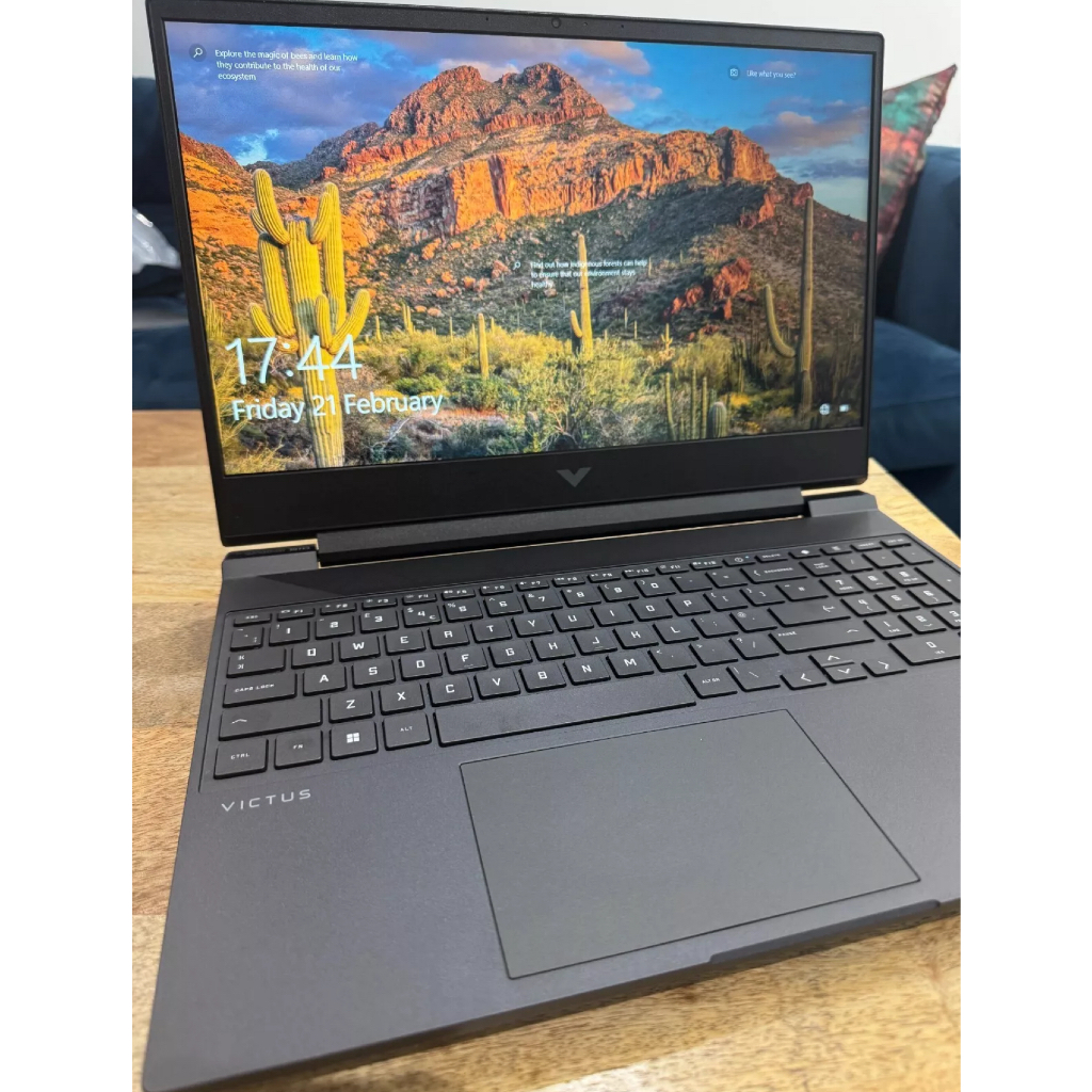 HP Victus Gaming Laptop (15-fa0021na) 8GB 512GB+ charger | Shopee ...