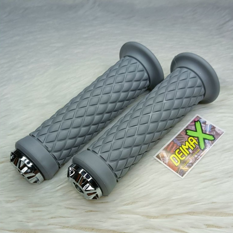VIP HANDLE GRIP X BLACK BAR END (SET) UNIVERSAL | Shopee Philippines
