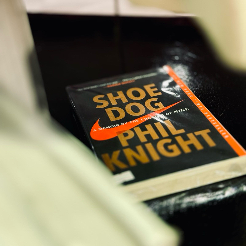 SNEAKER BOX MANILA SHOE DOG: A Memoir by the Creator of NIKE by Phil Knight | Shopee Philippines