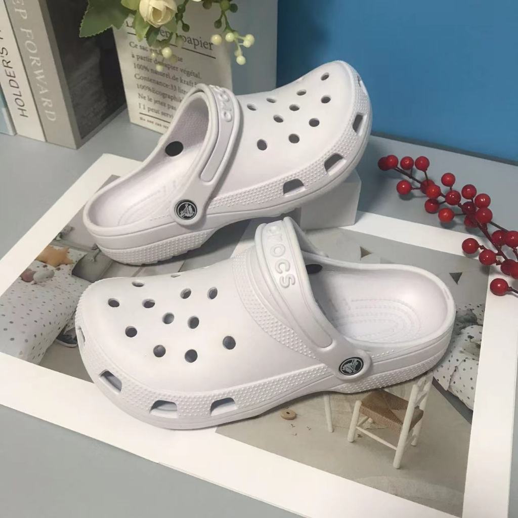 Crocs Clog Shoes for Men and Women's Sandals Fashion Design Suitable ...
