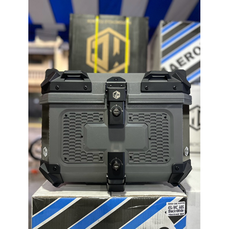 MC MOTO AEROLITE 45L ABS HARD PLASTIC MOTORCYCLE TOP BOXWITH FREEBIES ...