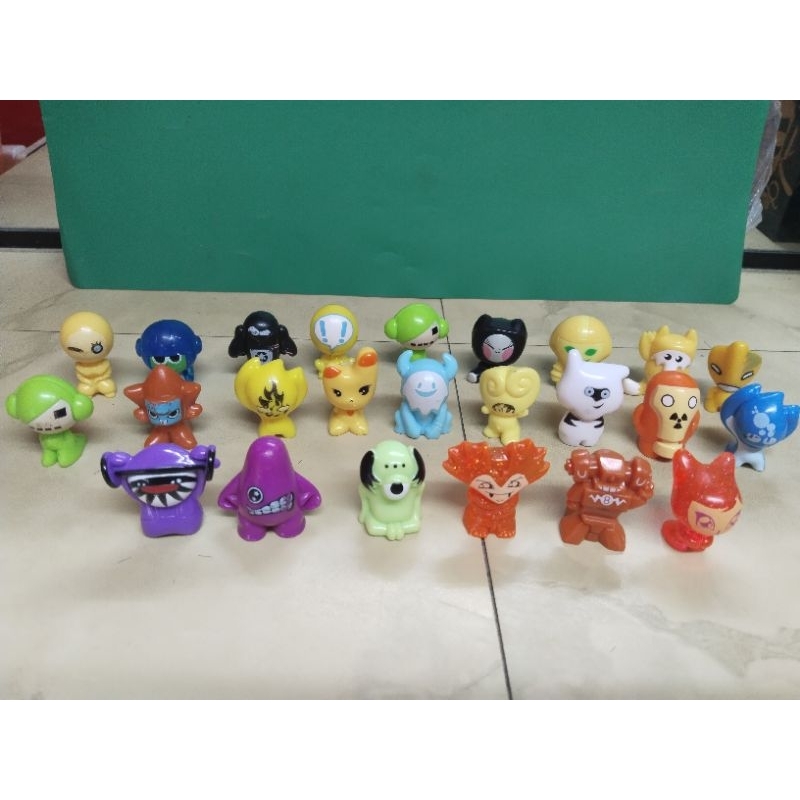 Assorted Gogo Crazy Bones Mini Action Figure | Shopee Philippines