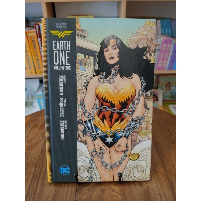 Wonder Woman : Earth One Volume 1 | Shopee Philippines